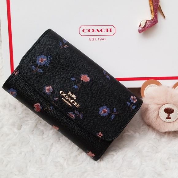 Coach | Bags | Coach Medium Envelope Wallet | Poshmark